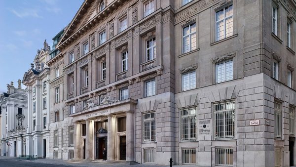 Meet the Delicious The Bank at Park Hyatt Vienna - Covet Edition