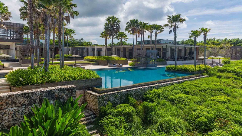 Experience A Ultra Modern Design At Any of These 6 Luxury Hotels ...