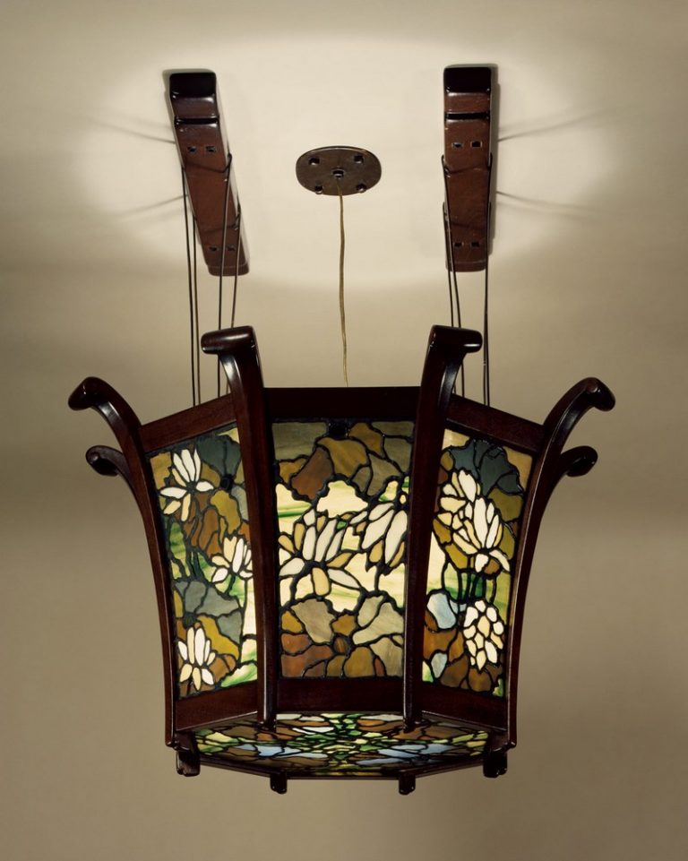 Step Inside The Wonderful World Of American Arts and Crafts - Covet Edition