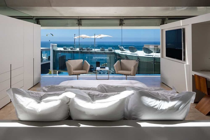 The Razor House by Wallace E. Cunningham 9 - Covet Edition