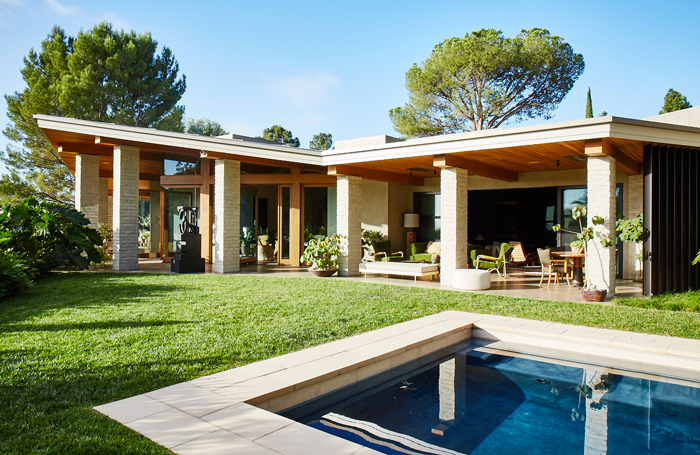 Clements design: The Hollywood celebrities first choice! - Covet Edition